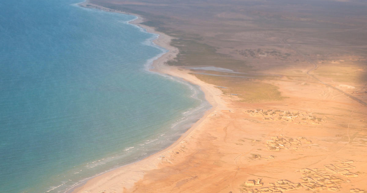 Hundreds of tourists stranded on Socotra as Yemen fighting halts ...
